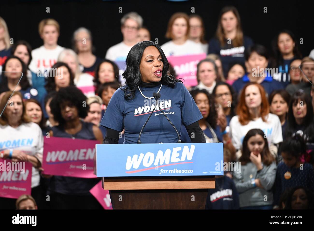 Shenee Johnson speaks to supporters at “Women for Mike 2020” political ...