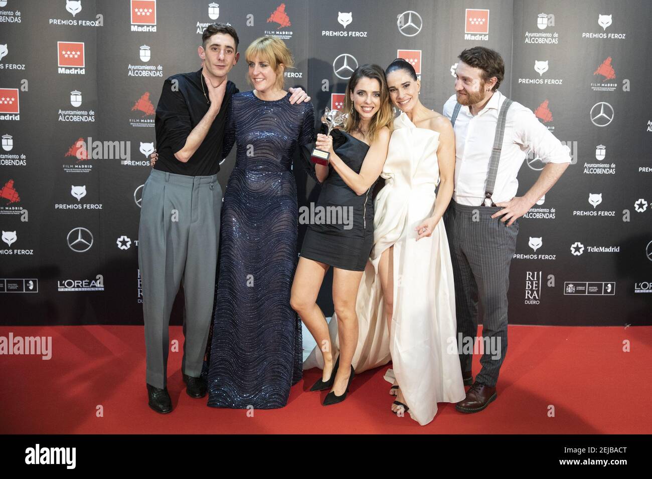 MADRID, SPAIN - JANUARY 16: The cast of ' Vida perfecta' tv show ...