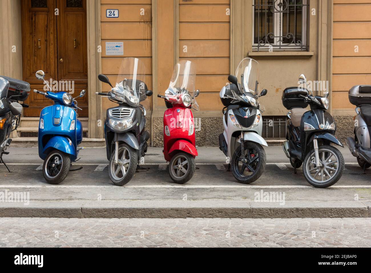 Scooters motorbikes parking hi-res stock photography and images - Alamy