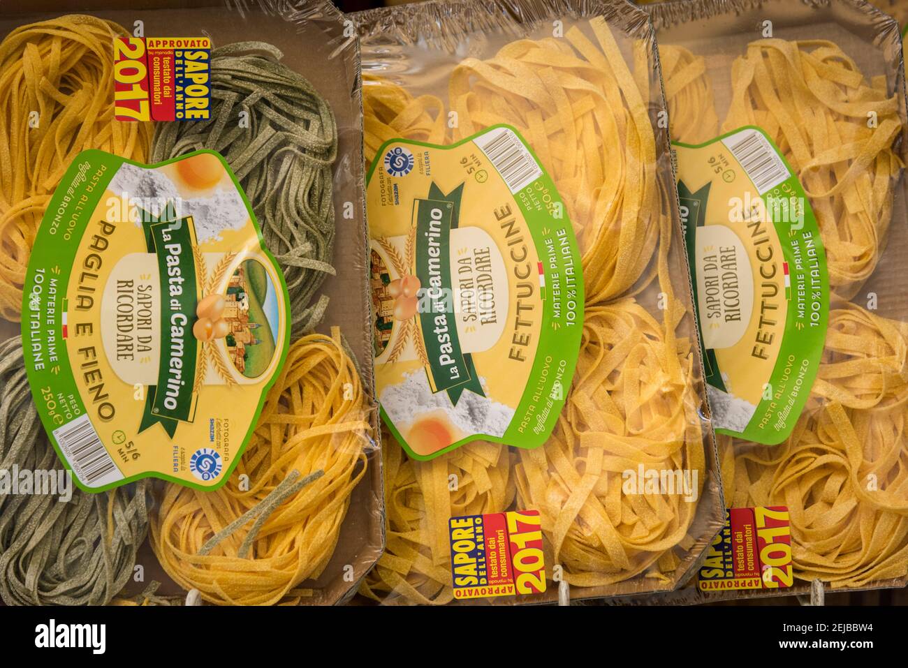 Dried pasta in packets hi-res stock photography and images - Alamy