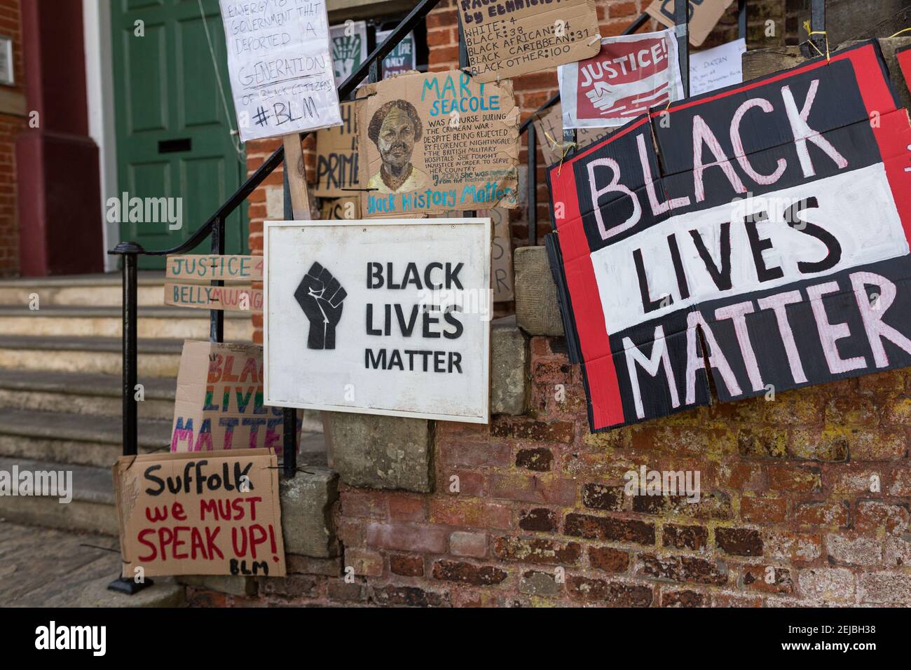 Woodbridge, Suffolk, UK June 20 2020: Homemade BLM protest signs that ...