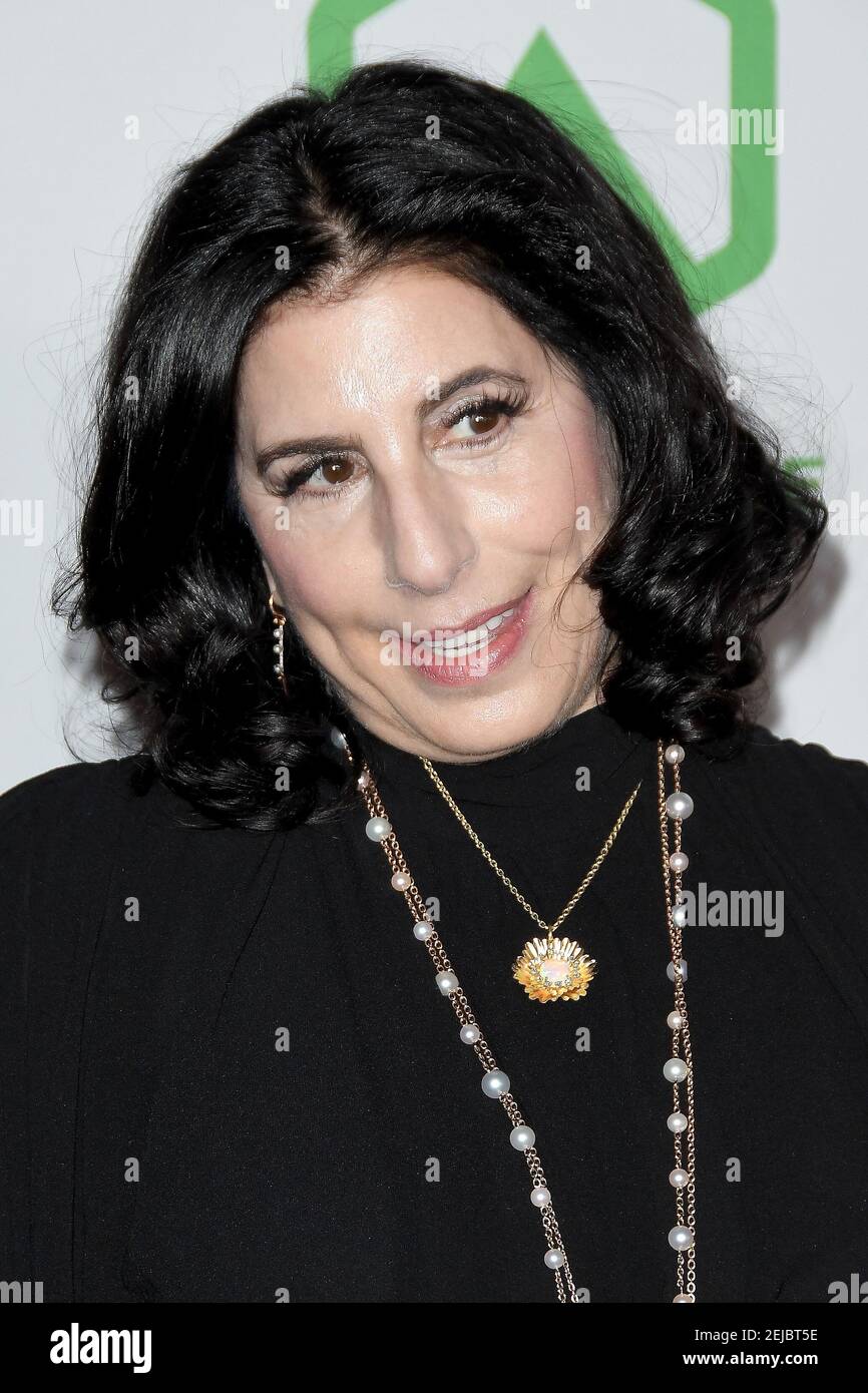 Sue Kroll walks the carpet at the 31th Annual Producers Guild Awards ...