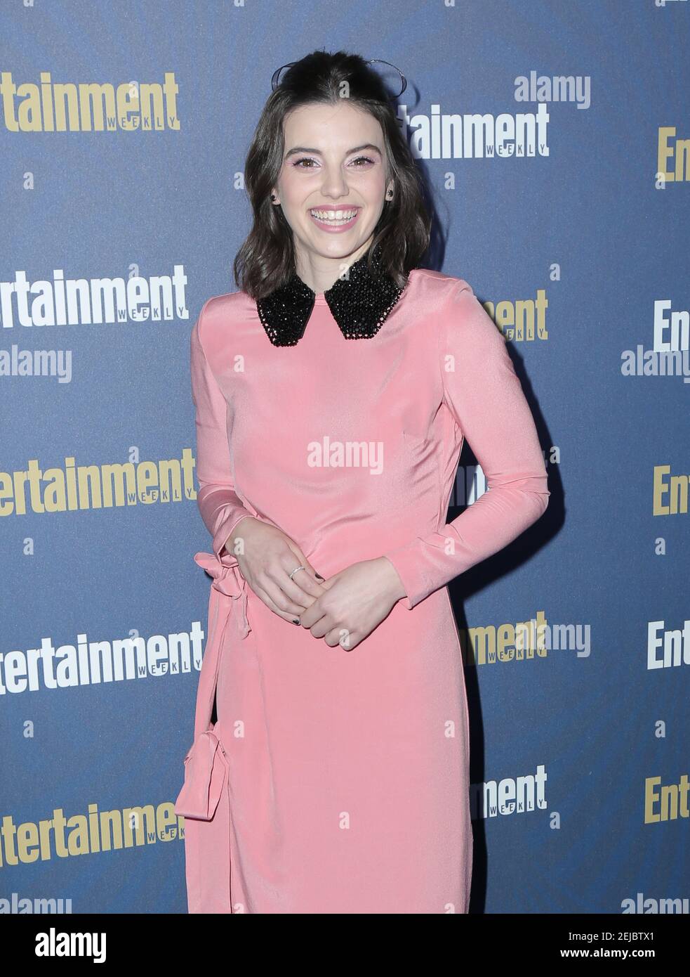 Francesca Reale Walking The Red Carpet At Entertainment Weekly S