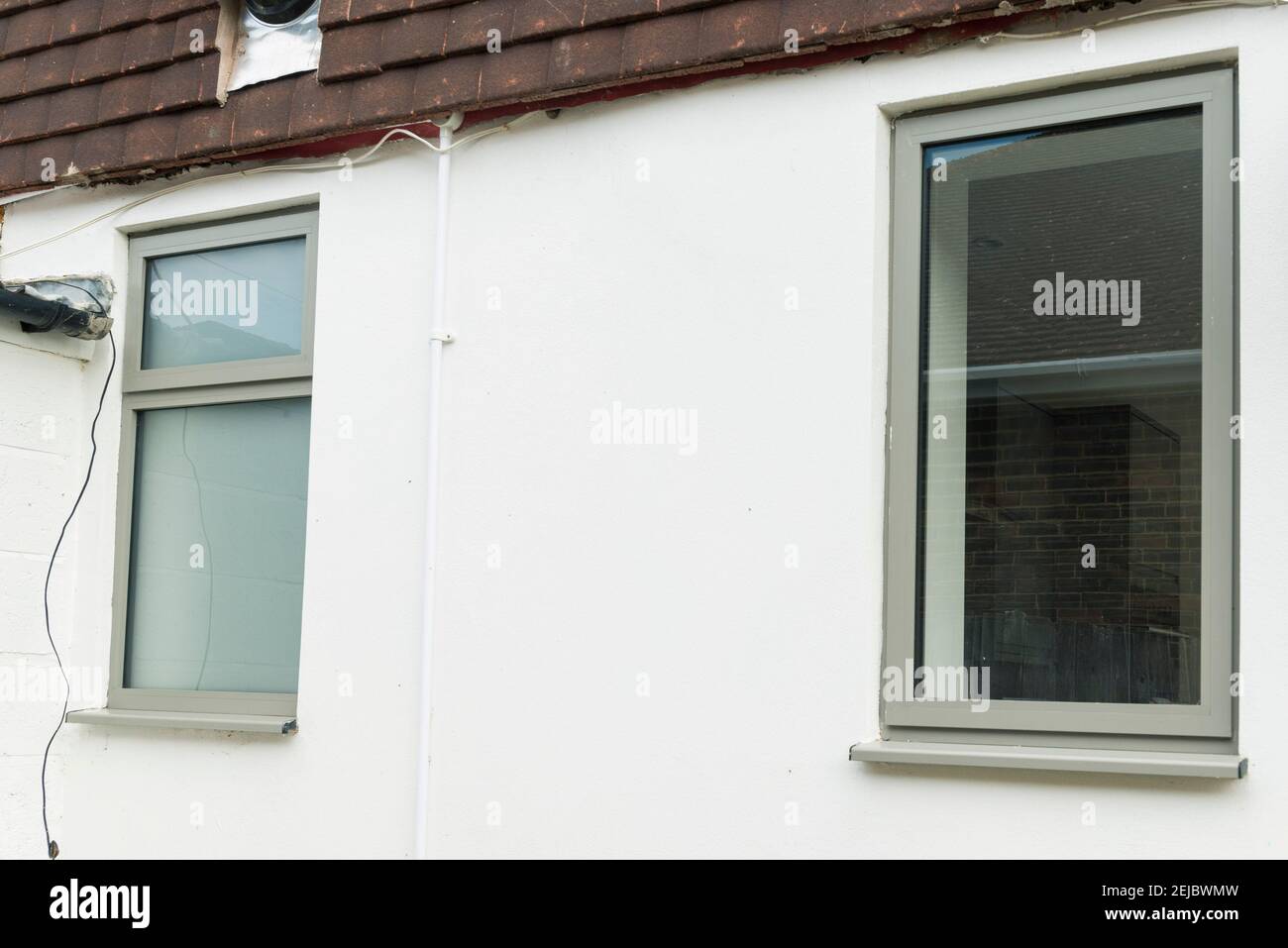 Frosted glass windows hi-res stock photography and images - Alamy
