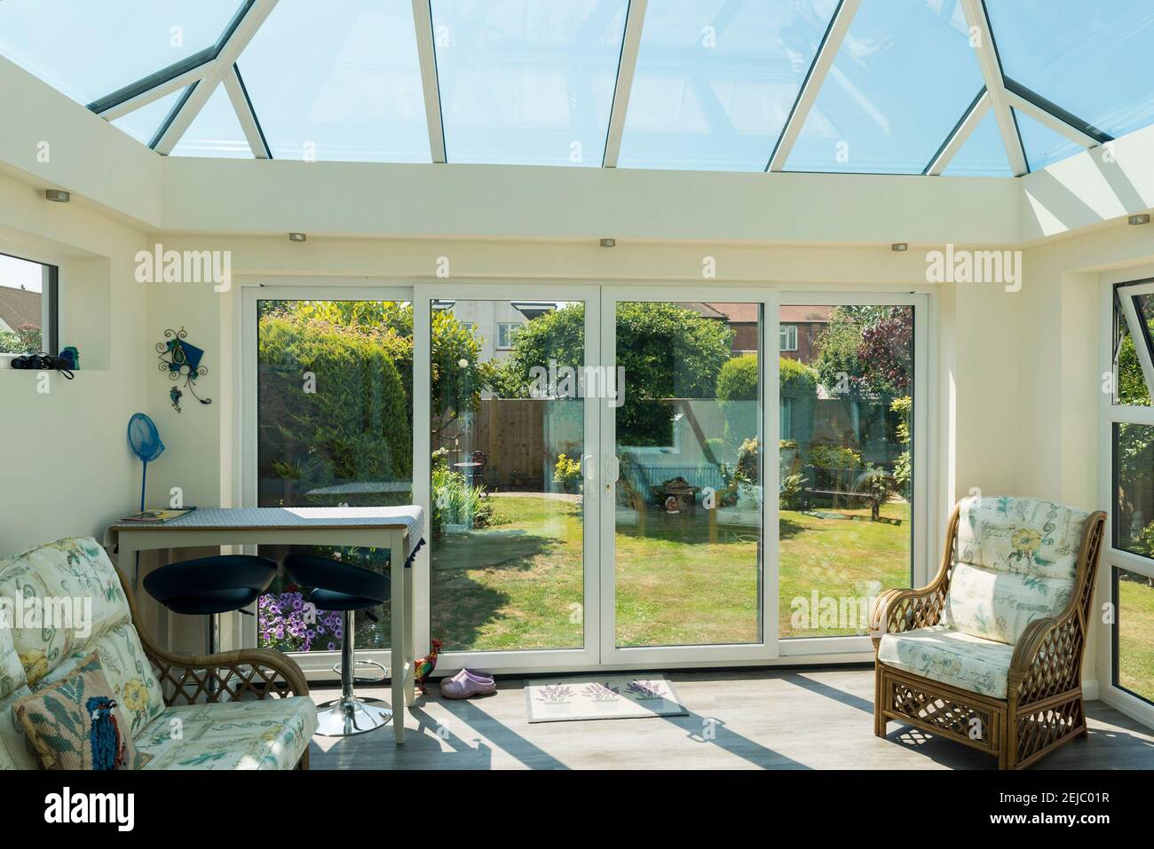 Glazing options hi-res stock photography and images - Alamy