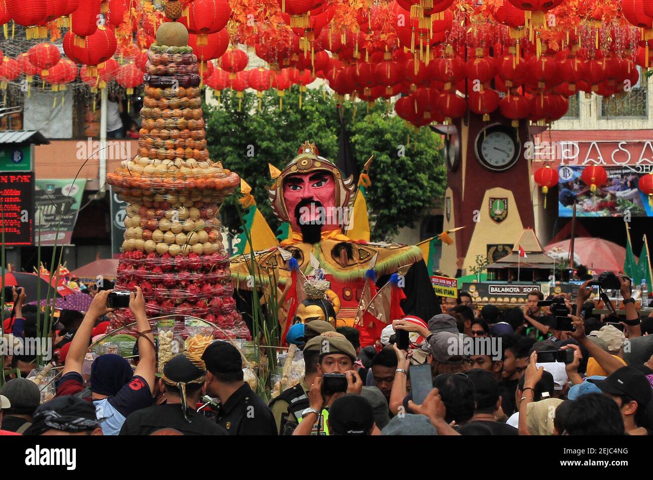 Thousands peoples gathered during the Grebeg Sudiro Festival in ...