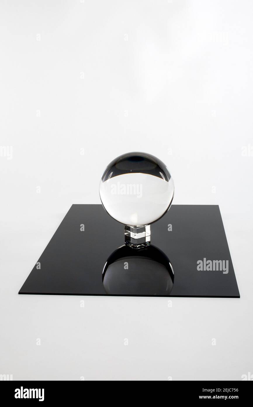 Crystal ball reflective hi-res stock photography and images - Alamy