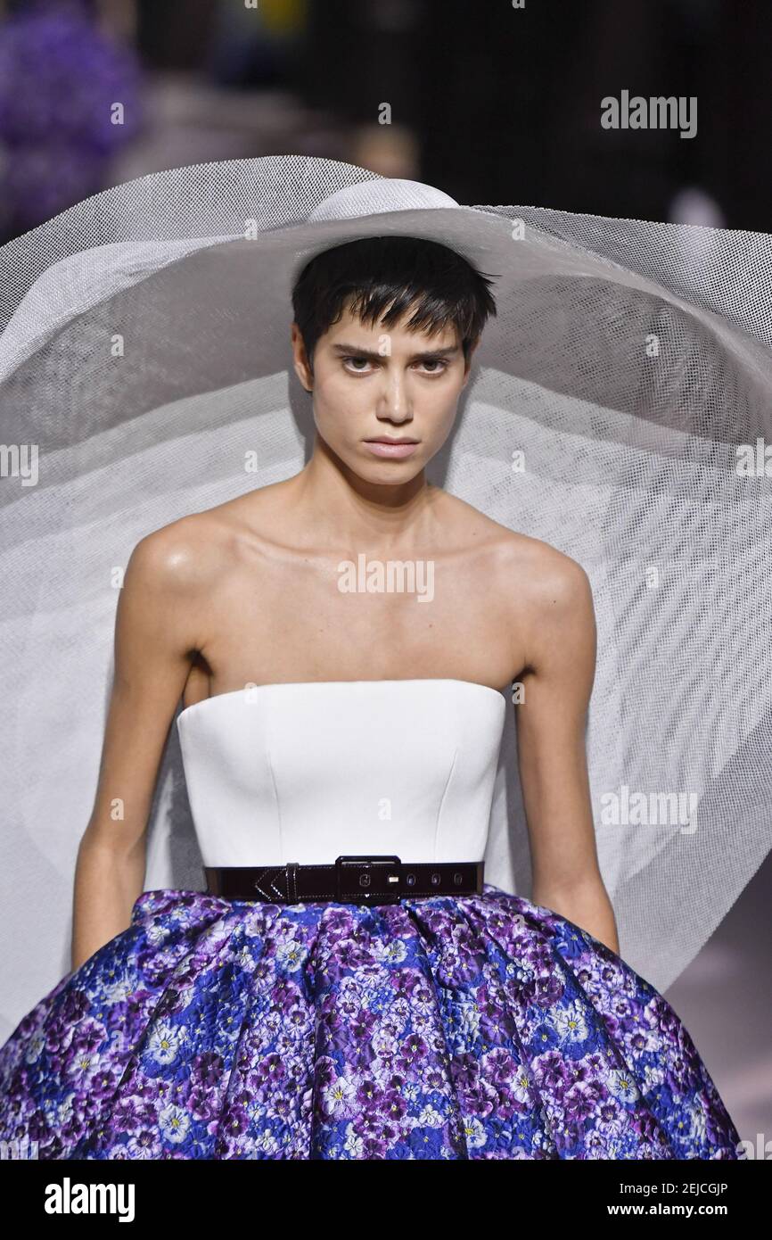 Model Anna Herrera walks on the runway during the Givenchy Haute ...