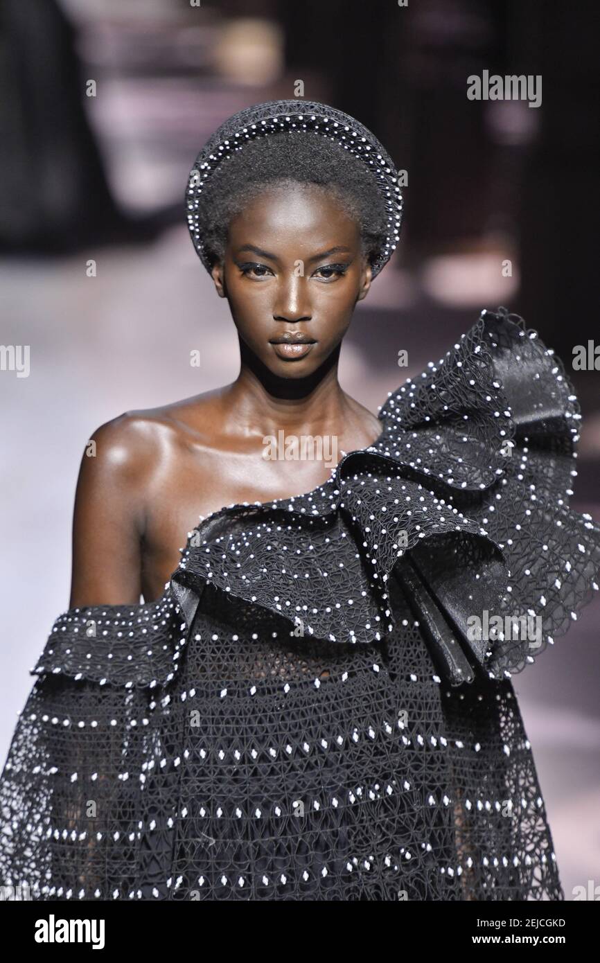Model Anok Yai walks on the runway during the Givenchy Haute Couture ...