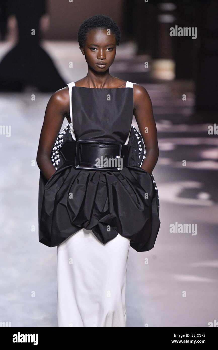 Model Agi Akur walks on the runway during the Givenchy Haute Couture ...