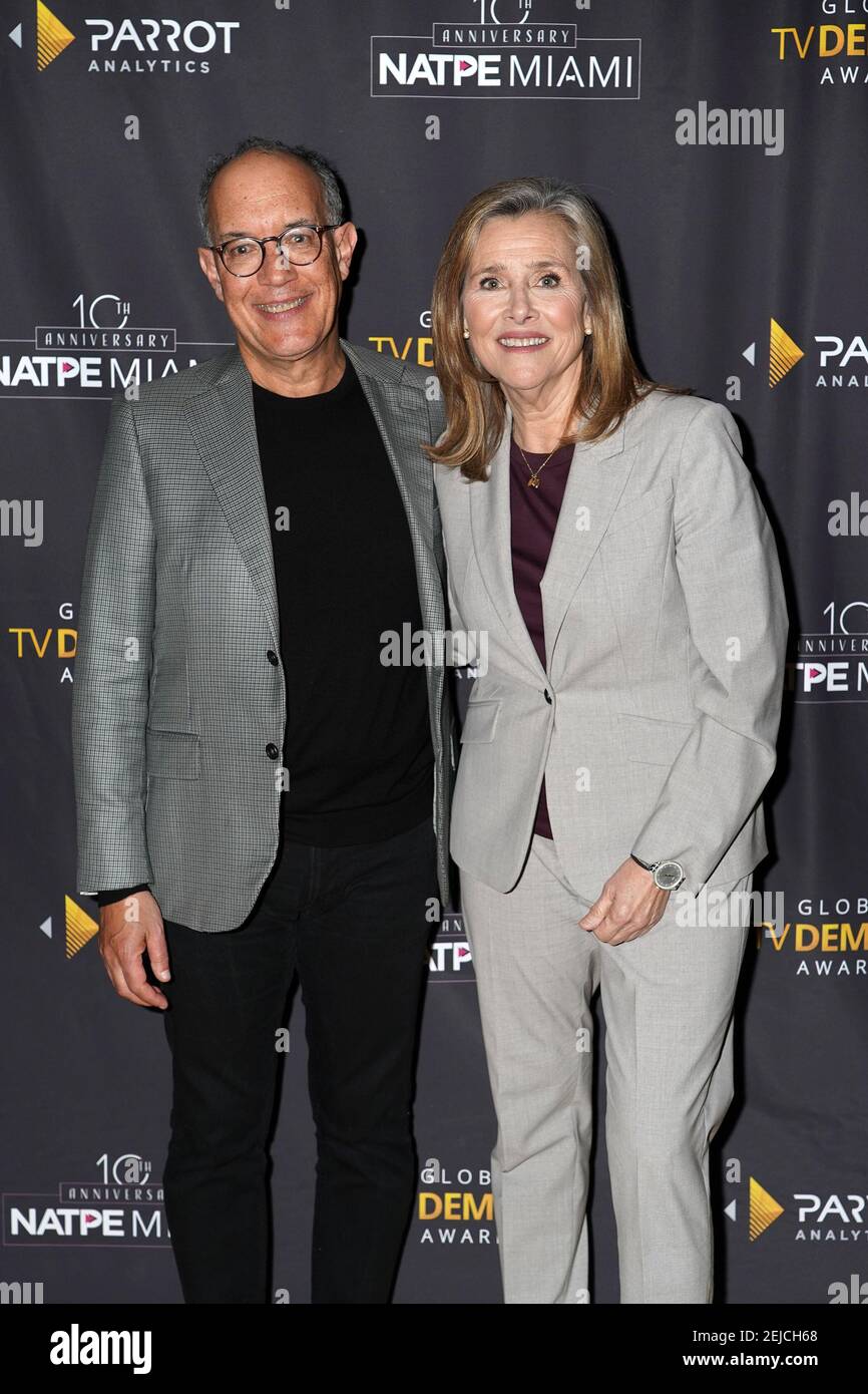 MIAMI BEACH, FLORIDA - JANUARY 21: Winner of the Global Iconic Demand ...
