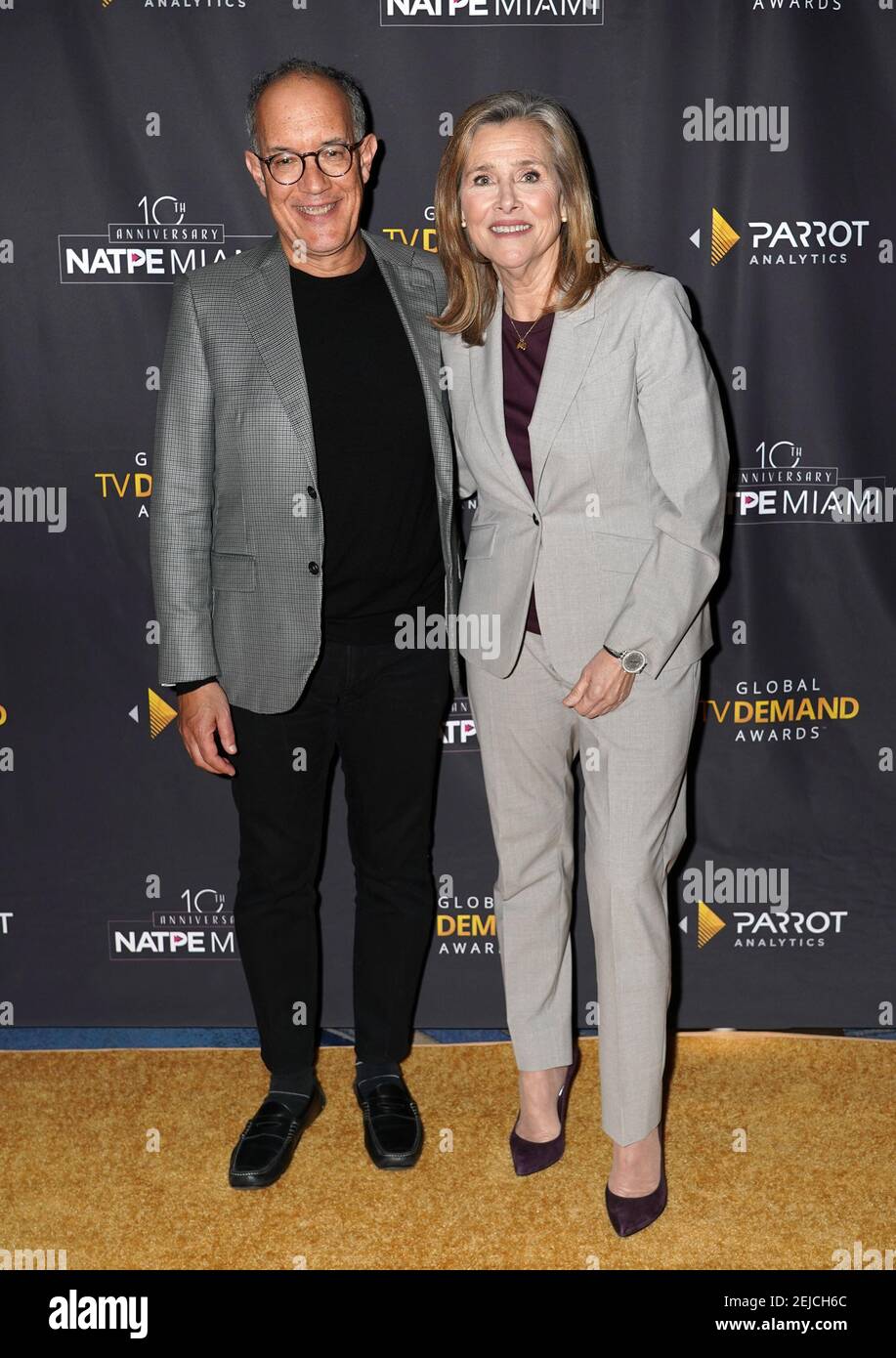 MIAMI BEACH, FLORIDA - JANUARY 21: Winner of the Global Iconic Demand ...