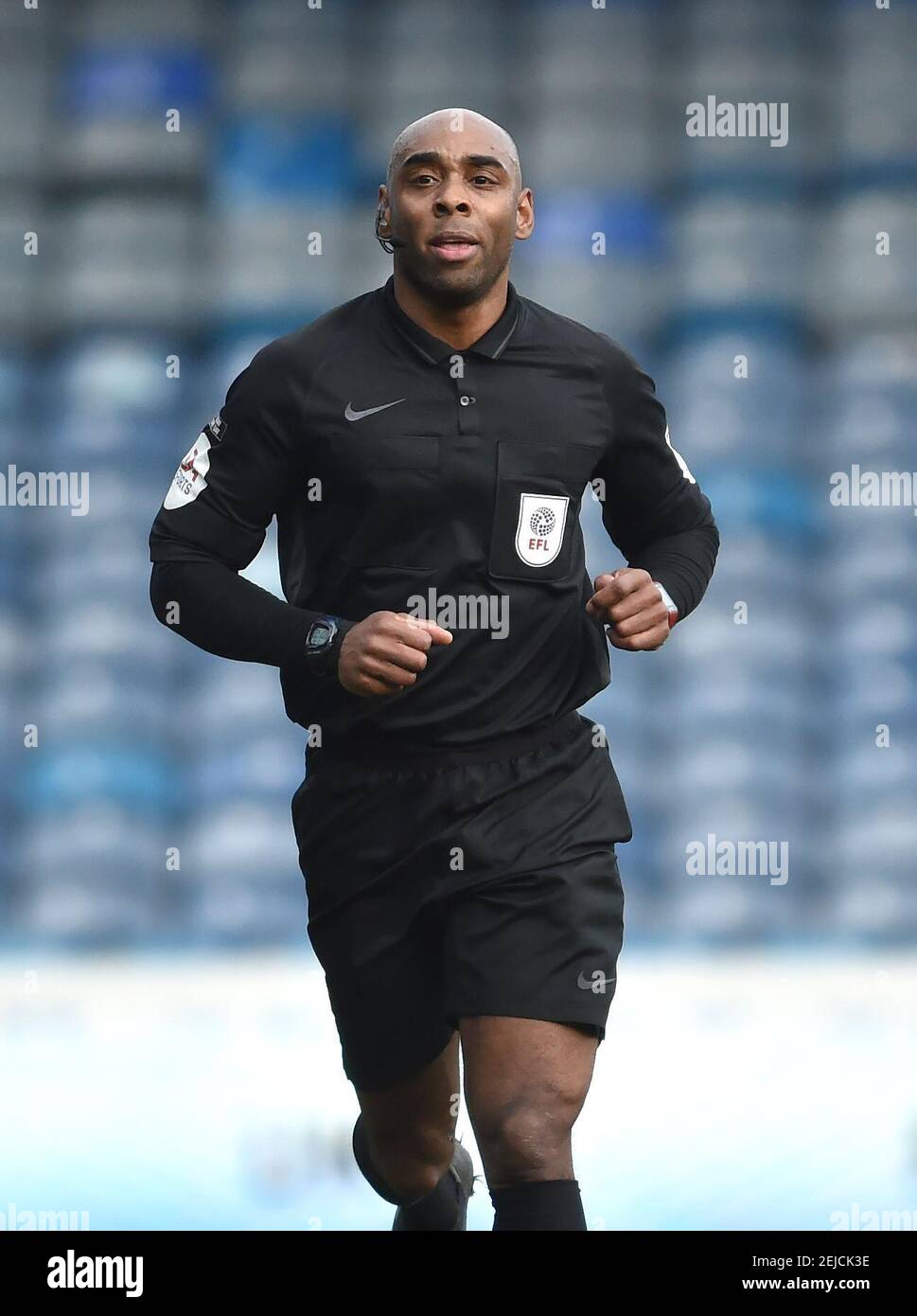 Allison football referee 2021 hi-res stock photography and images - Alamy