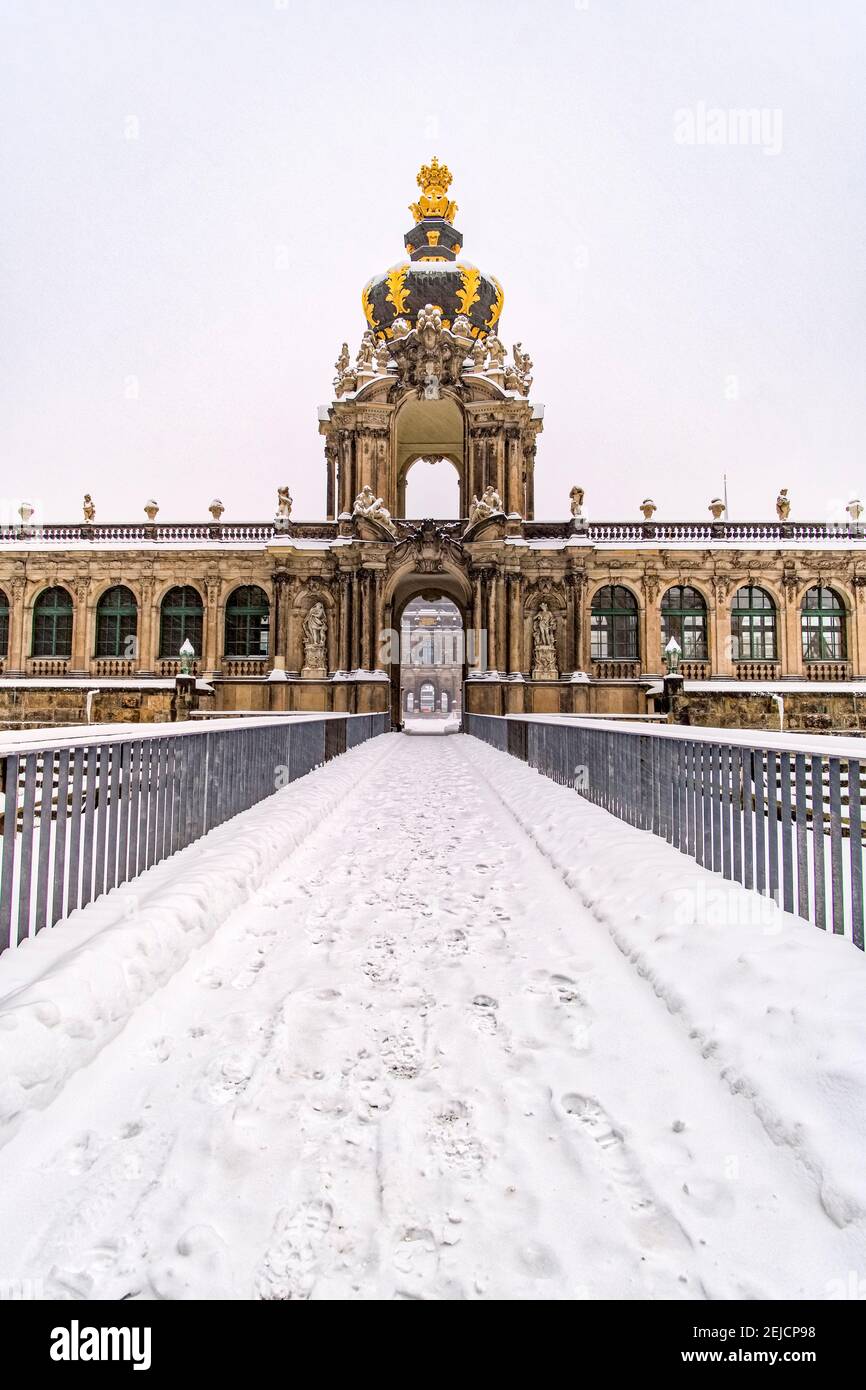 Crown gate hi-res stock photography and images - Alamy