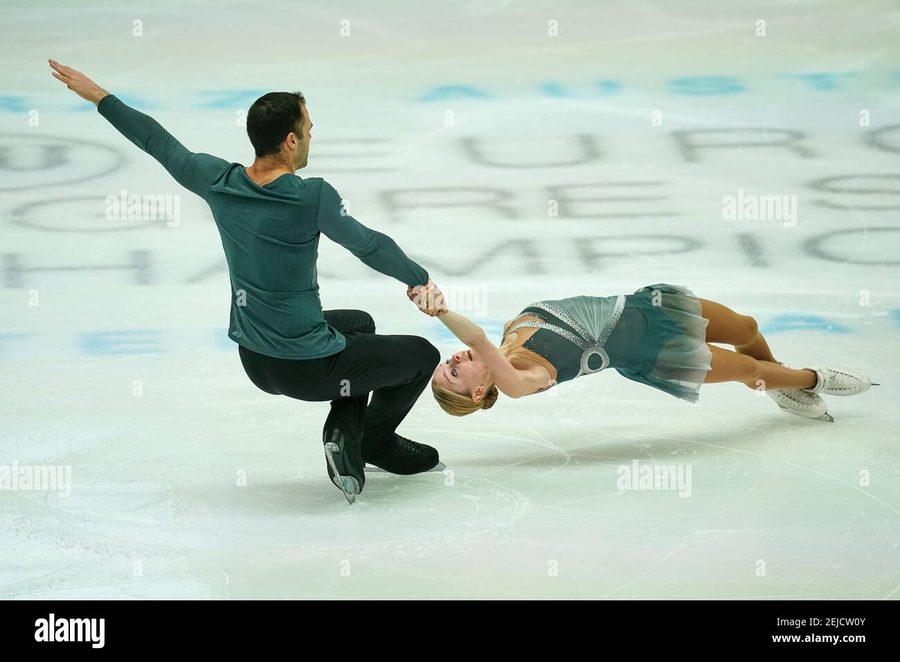 January 22, 2020: Ioulia Chtchetinina and Mark Magyar of Hungary during ...