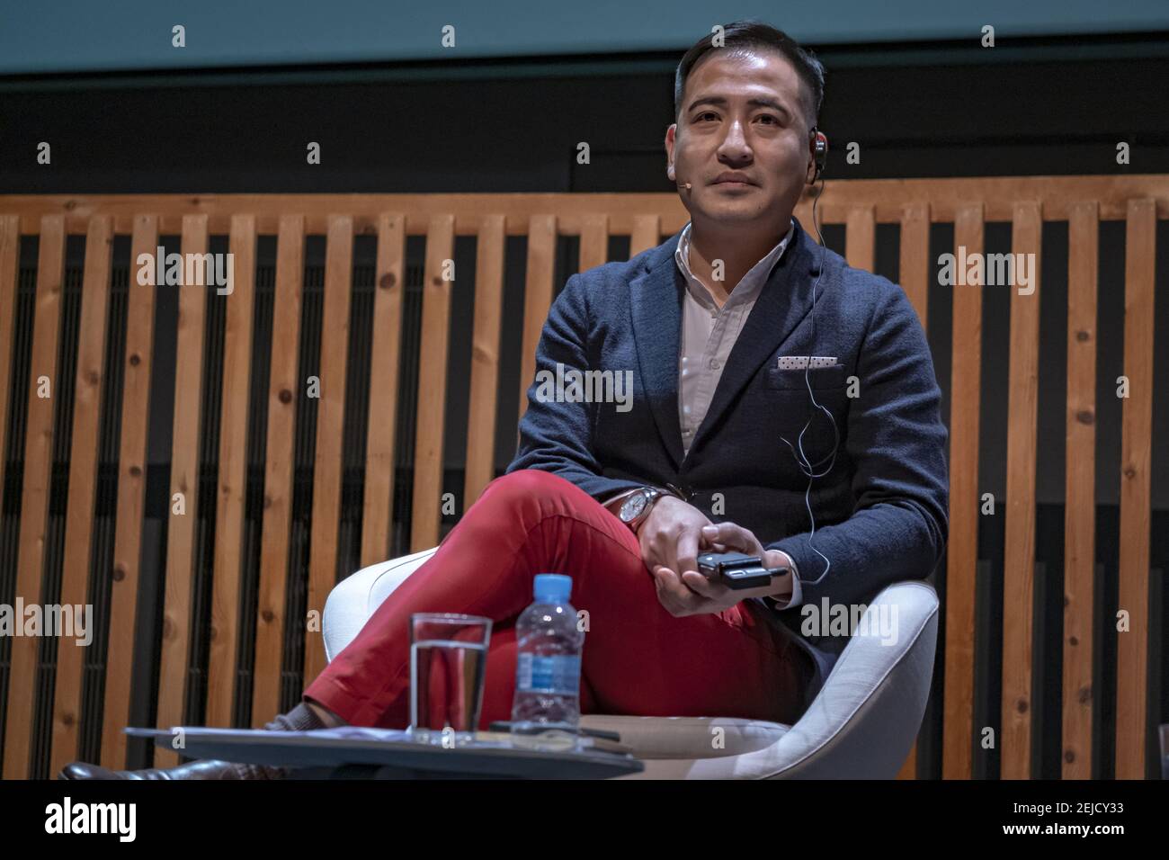 Lawyer, activist and journalist Jason Y.Ng held a press conference on ...