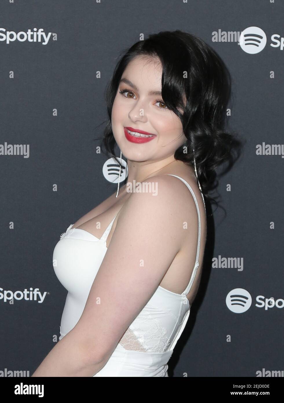 Ariel Winter walking the red carpet at the Spotify Hosts "Best New ...
