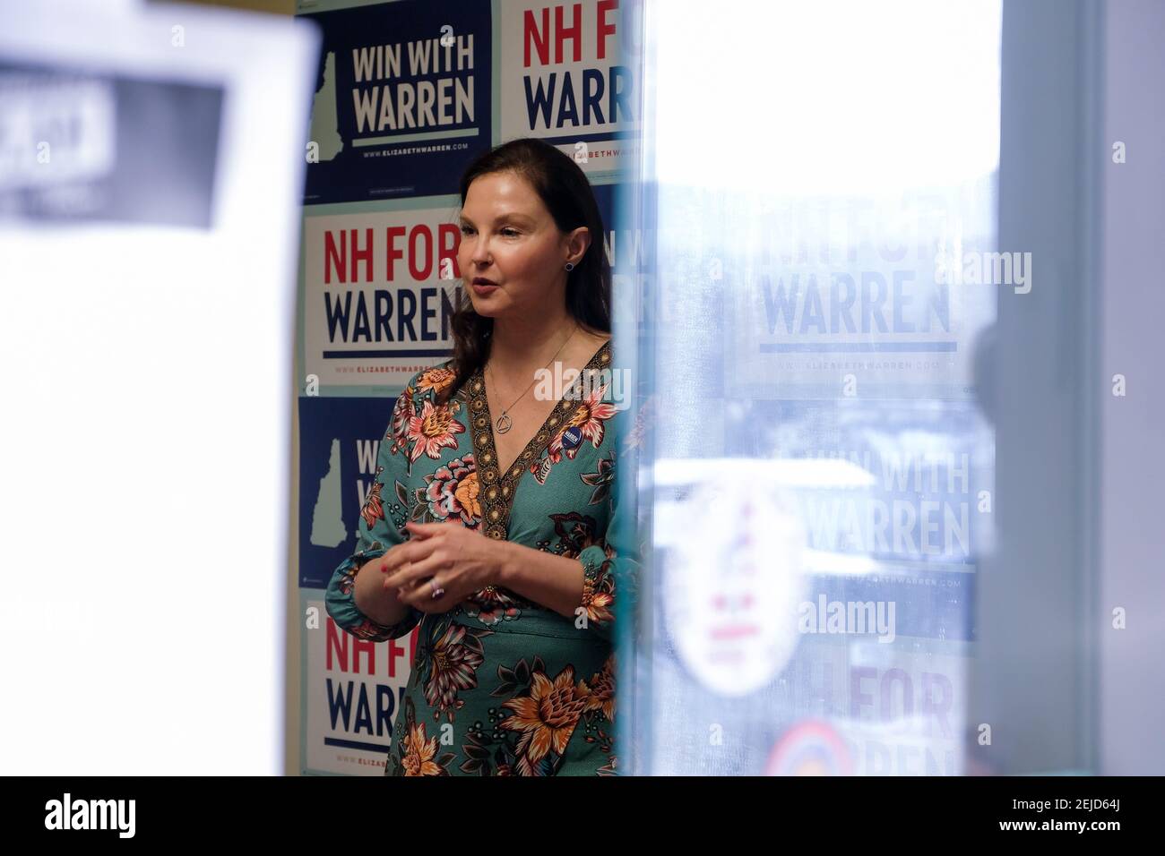 Actress and activist Ashley Judd campaigns for Elizabeth Warren in Lebanon. (Photo by Preston ...