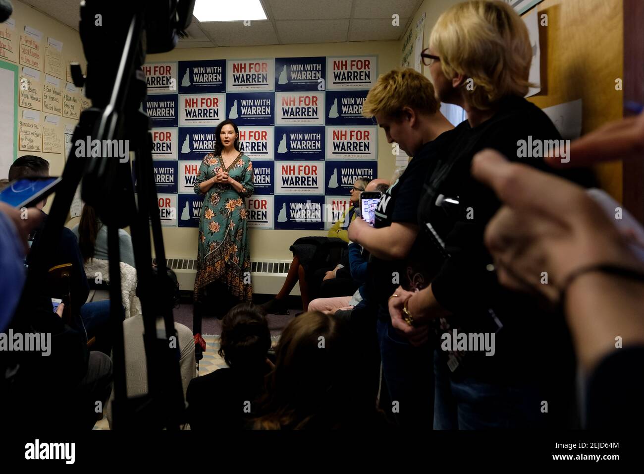 Actress and activist Ashley Judd campaigns for Elizabeth Warren in Lebanon. (Photo by Preston ...