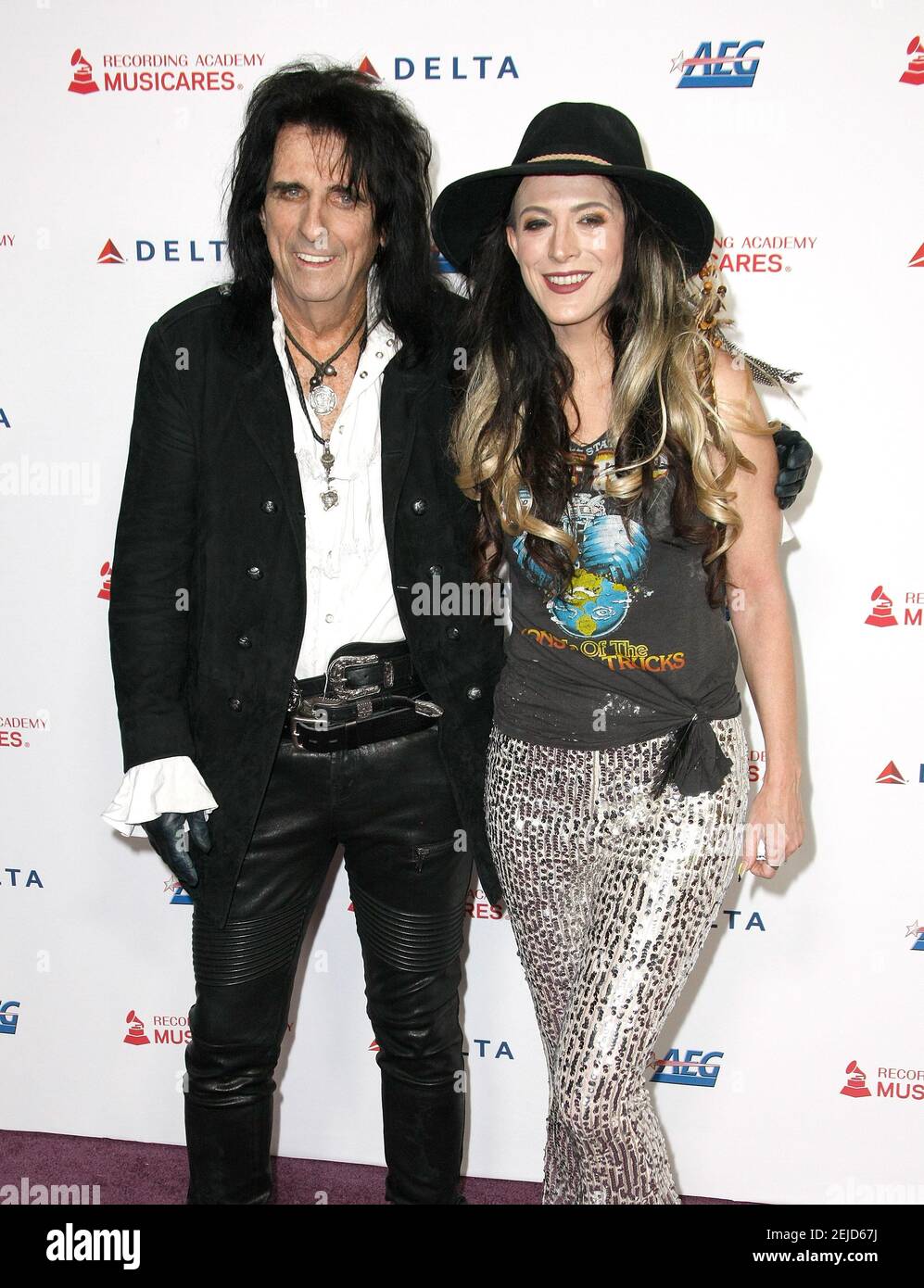 LOS ANGELES, CALIFORNIA - JANUARY 24: Alice Cooper and Calico Cooper ...