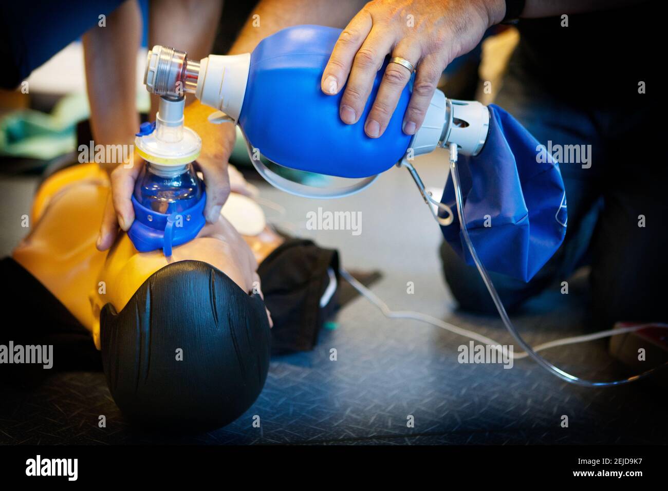 Manual resuscitator hi-res stock photography and images - Alamy