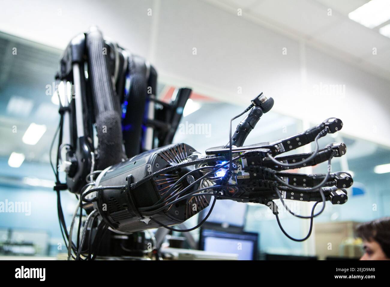 Robotic hand study for object manipulation strategy Stock Photo - Alamy