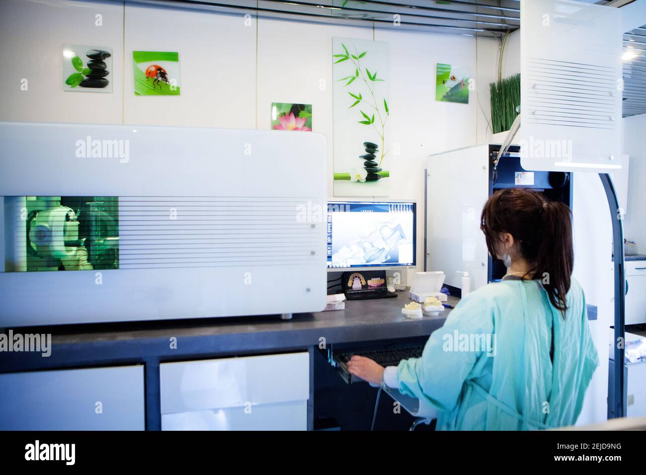 Computer aided manufacturing hi-res stock photography and images - Alamy