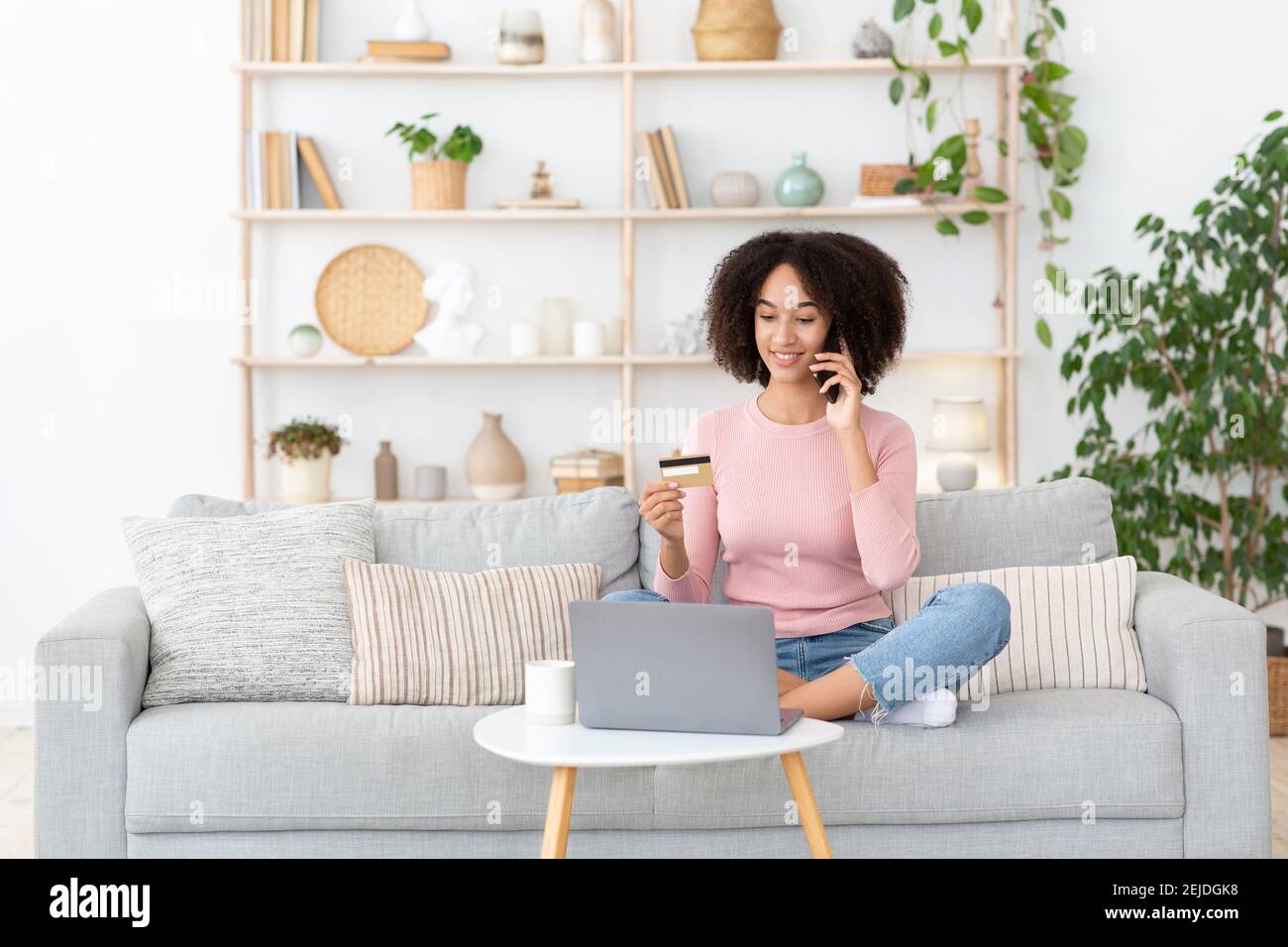 Online store, modern shopping at home and payment for purchase Stock ...