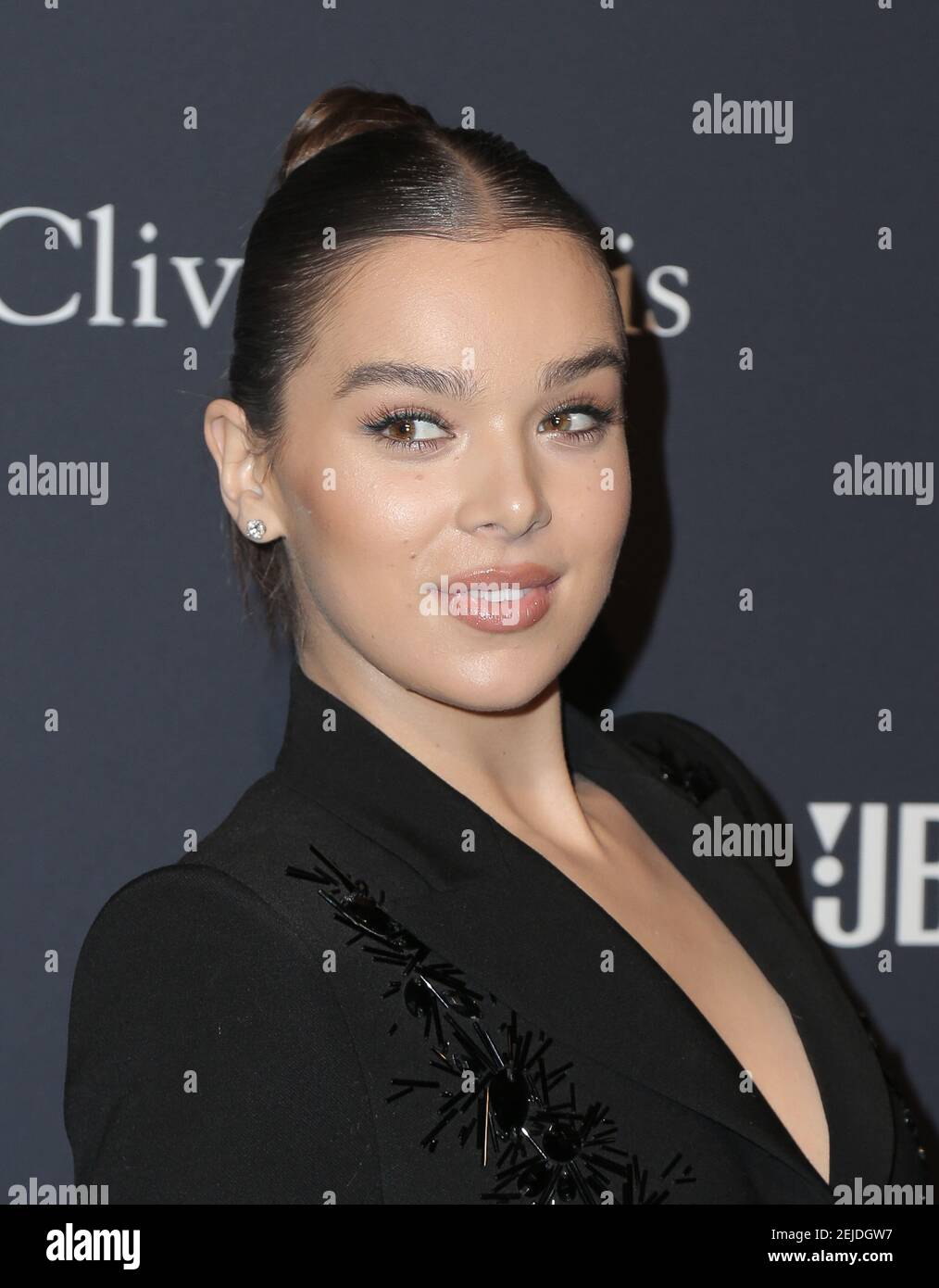 Hailee Steinfeld walking the red carpet at the Clive Davis' 2020 Pre ...