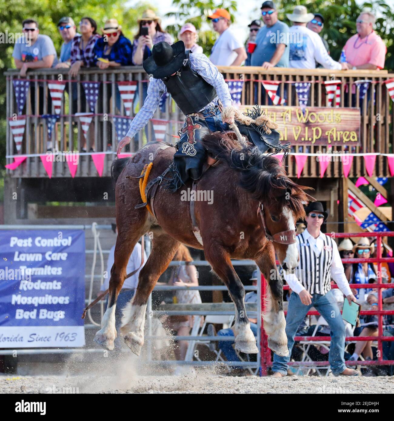 January 25, 2020: Isaac Richard competes in the Saddle Bronc Riding ...