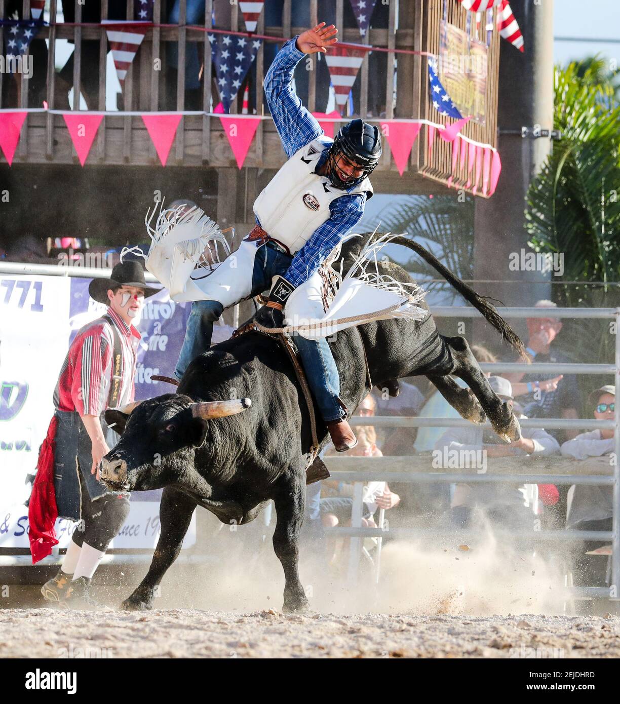 January 25, 2020: Tevin Cameron competes in the Bull Riding event ...