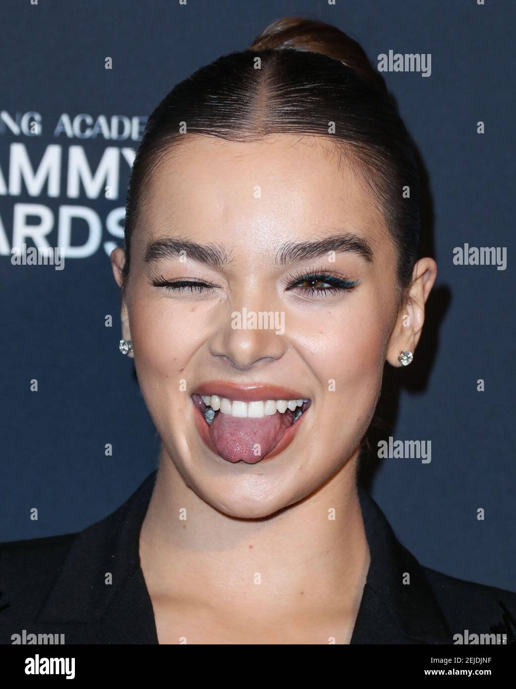 BEVERLY HILLS, LOS ANGELES, CALIFORNIA, USA - JANUARY 25: Hailee ...