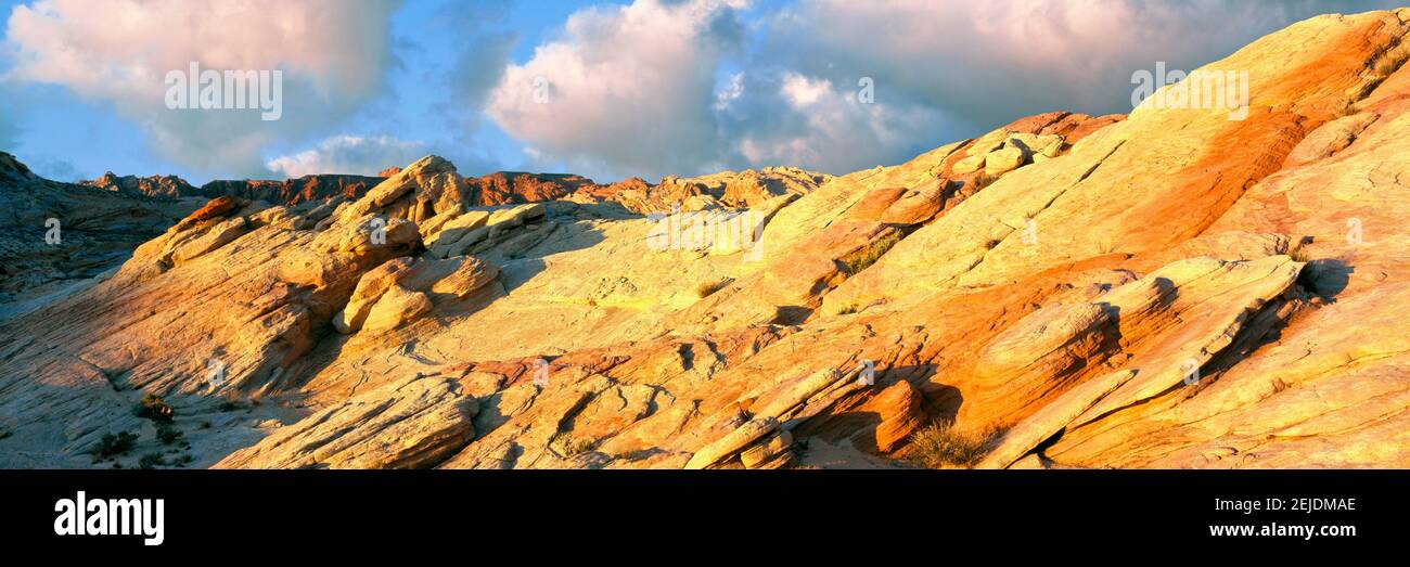 Sunrise near the Fire Wave, Valley of Fire State Park, Nevada, USA ...