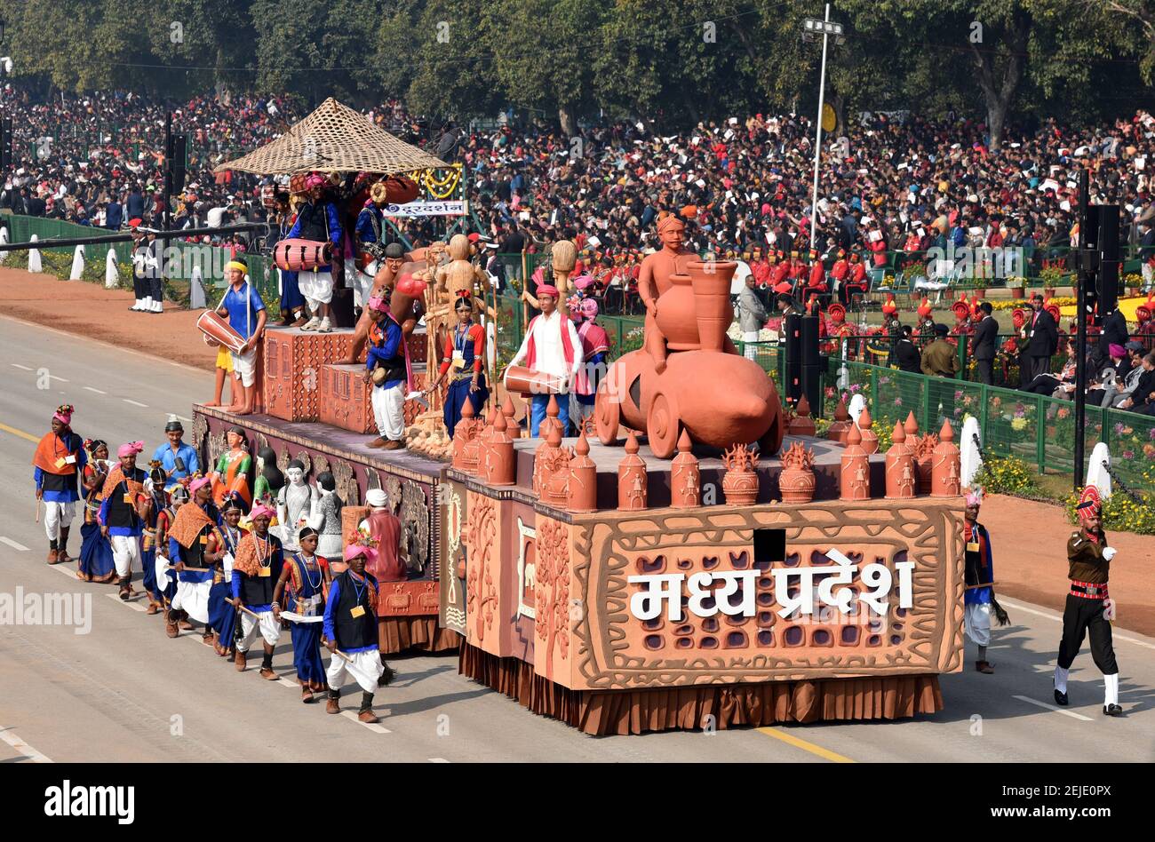 NEW DELHI, INDIA - JANUARY 26: The tableau of Madhya Pradesh during ...