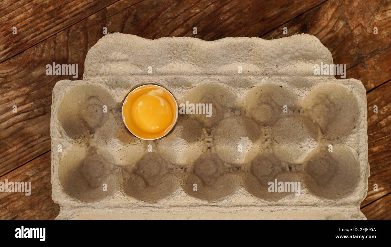 Empty egg boxes hi-res stock photography and images - Alamy