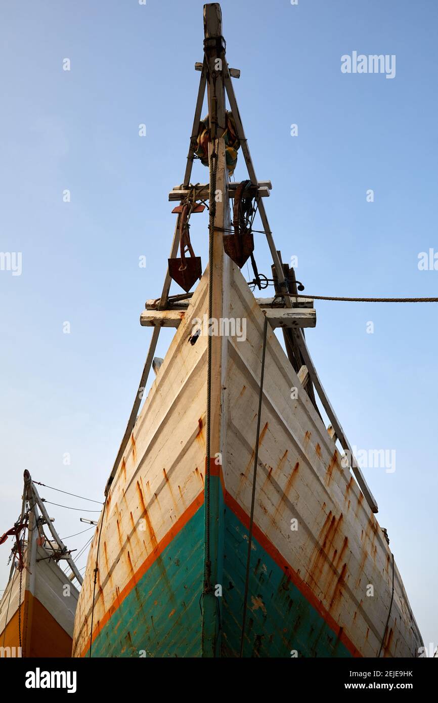 Pinisi (sometimes spelled Phinisi) are a type of two-masted schooner ...