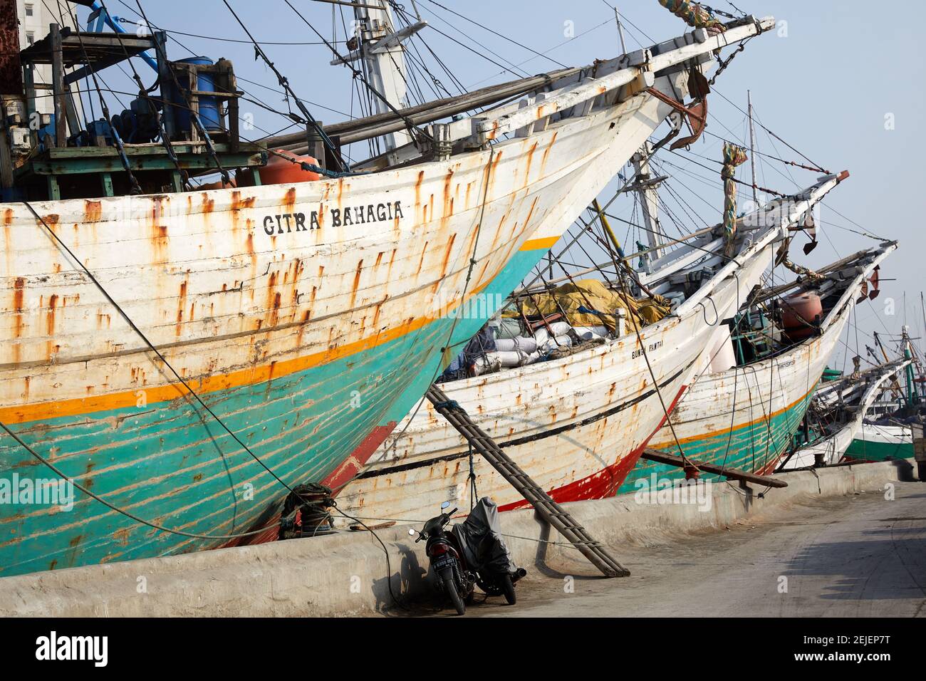 Pinisi (sometimes spelled Phinisi) are a type of two-masted schooner ...