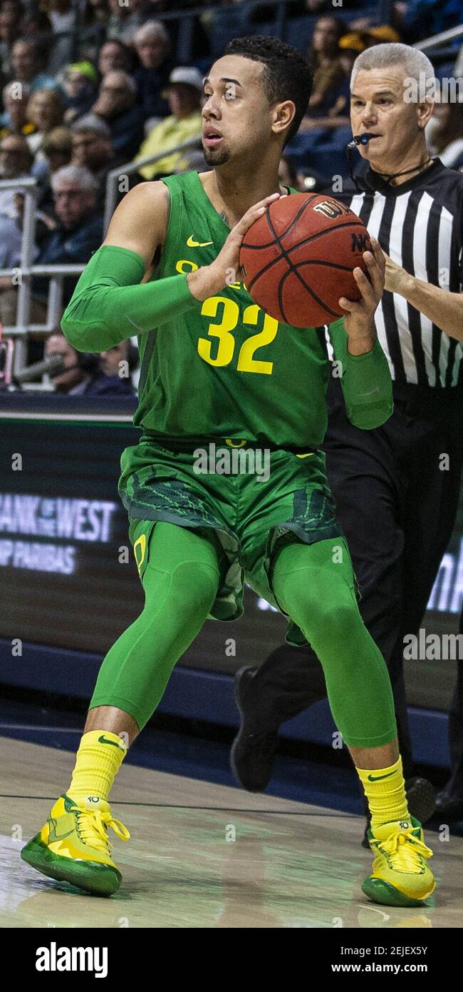 Jan 30, 2020 Berkeley, CA U.S.A. Oregon Ducks guard Anthony Mathis (32 ...