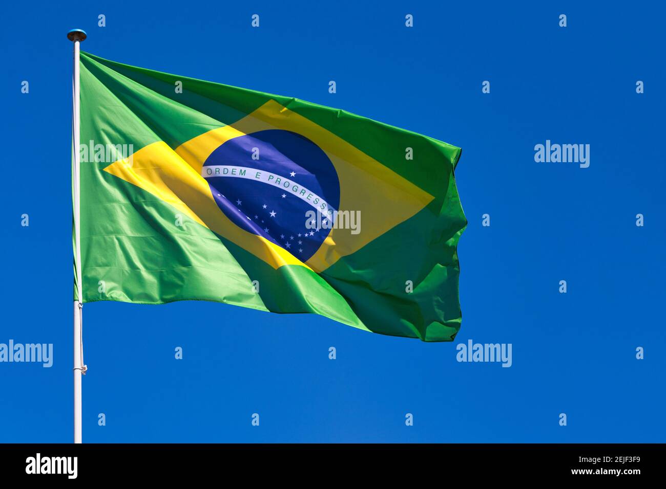 Brazil flag pole hi-res stock photography and images - Alamy