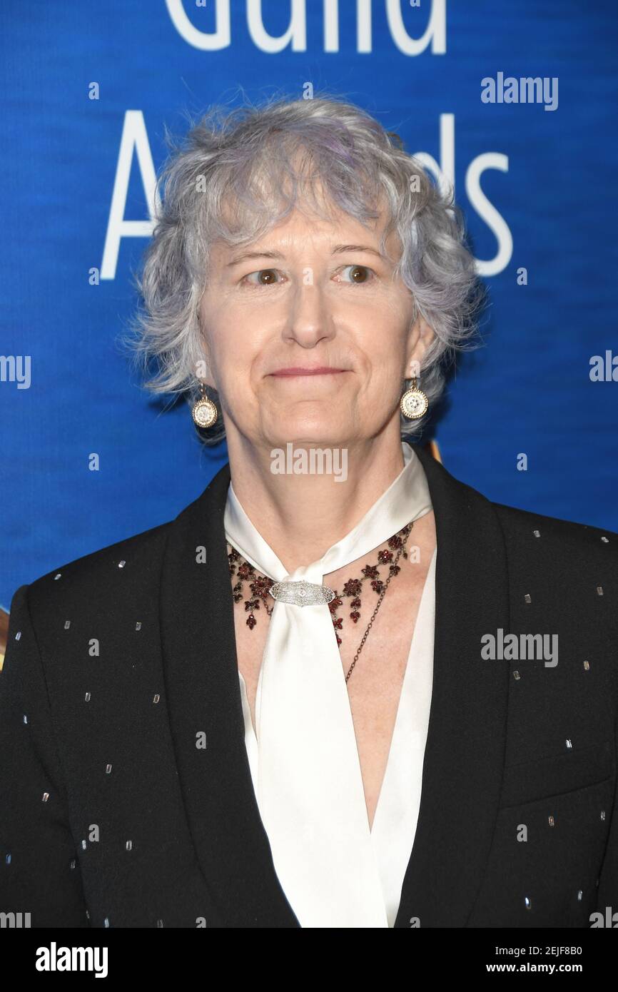 Kelly Hutchinson walks the carpet at the 2020 Writers Guild Awards held ...