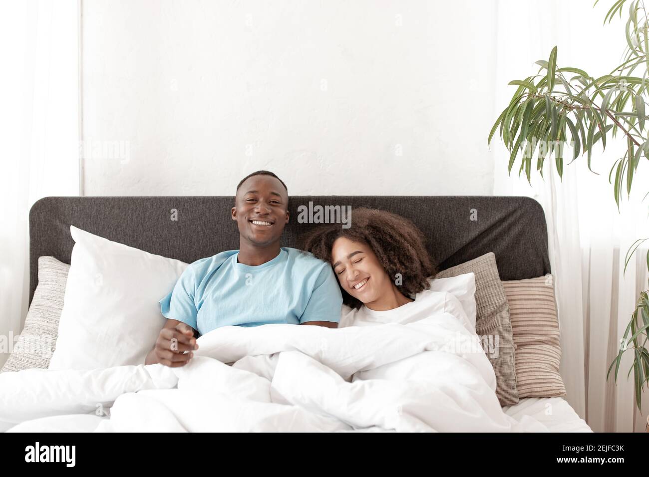 Happy family enjoying rest hi-res stock photography and images - Alamy