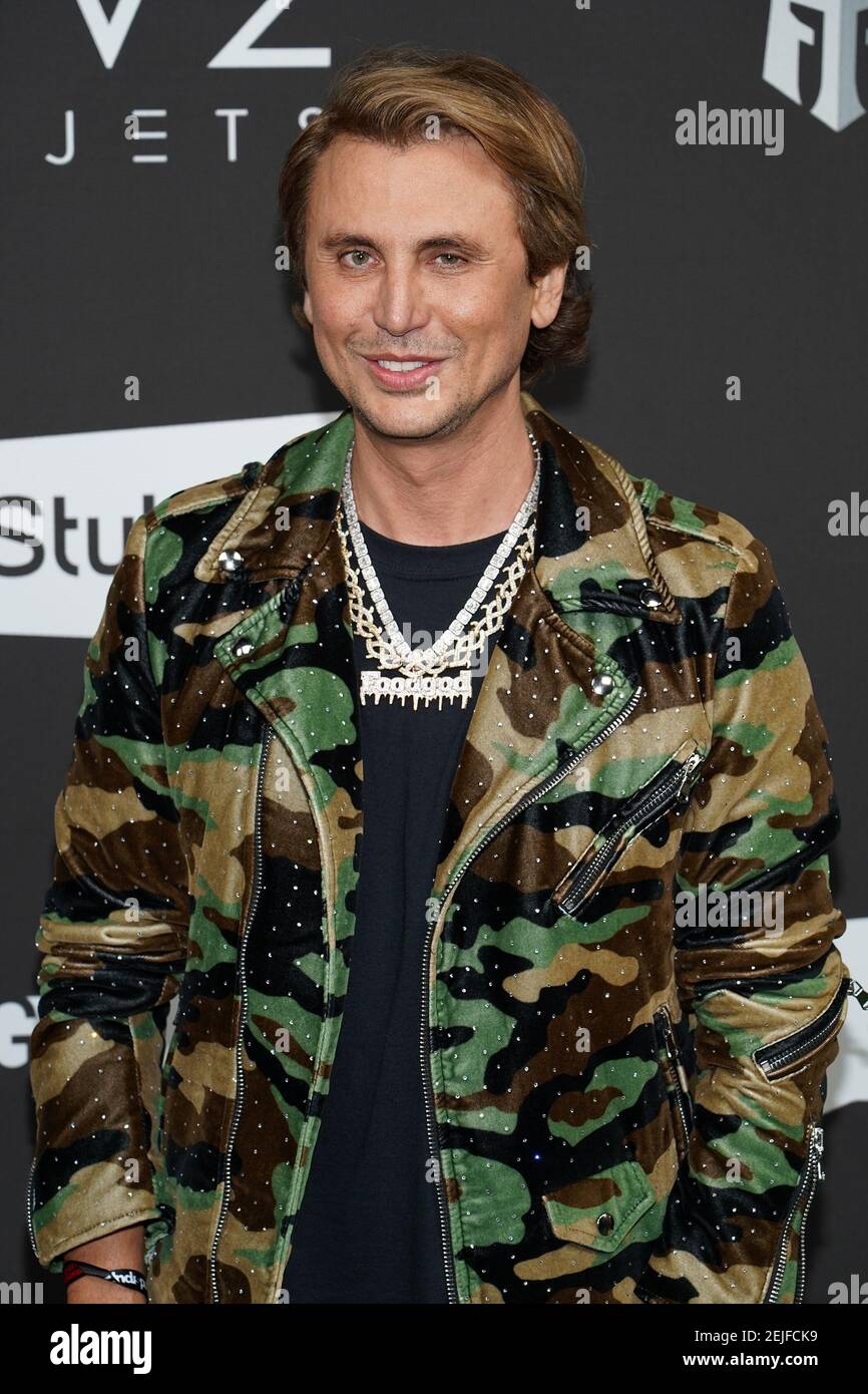 MIAMI BEACH, FLORIDA - FEBRUARY 01: Jonathan Cheban attends Sports ...