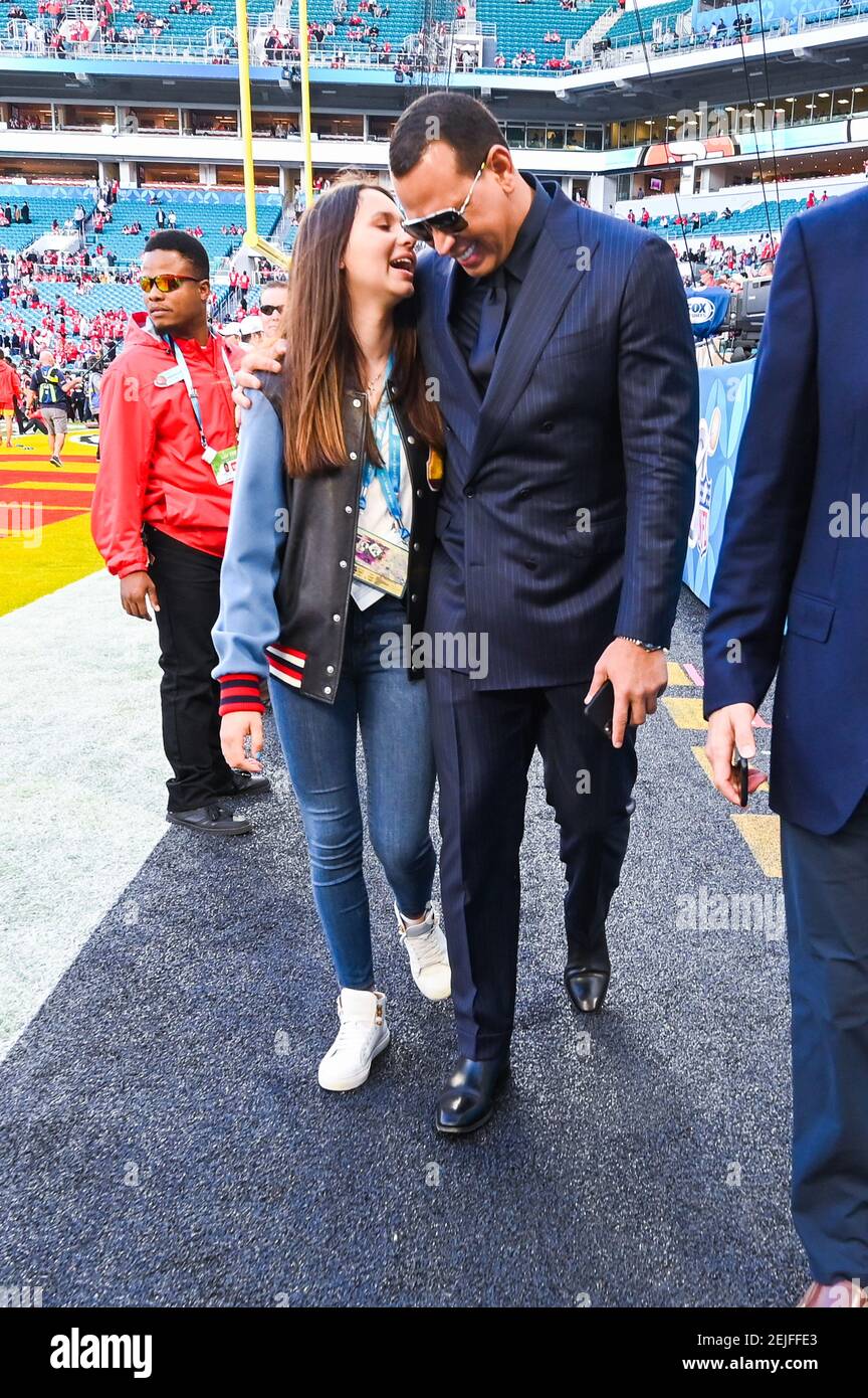 Alex Rodriguez and his daughter Ella Alexander Rodriguez walk on the ...