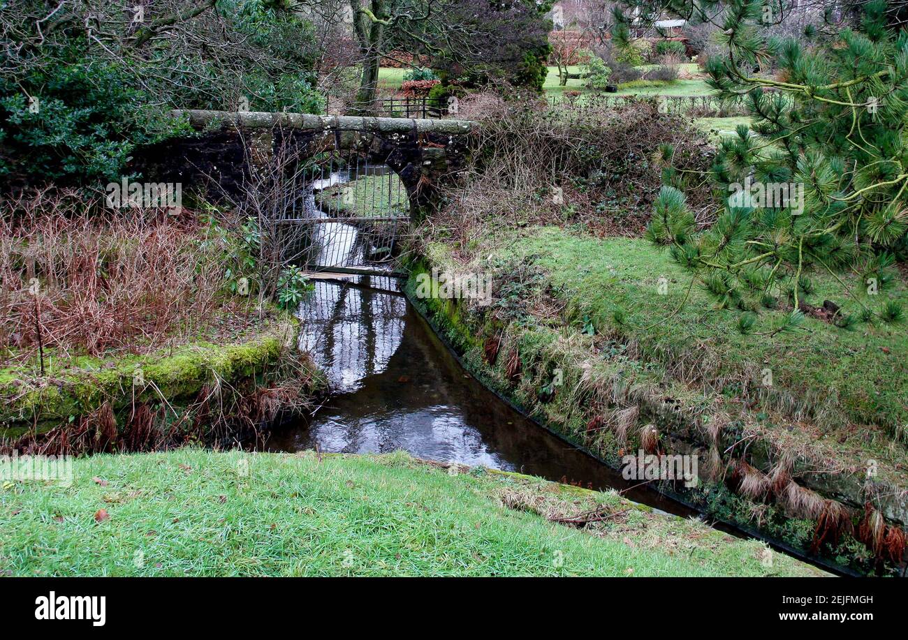 Intersection rivers hi-res stock photography and images - Alamy