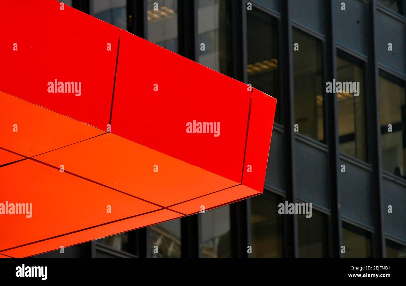 Red awning hi-res stock photography and images - Alamy