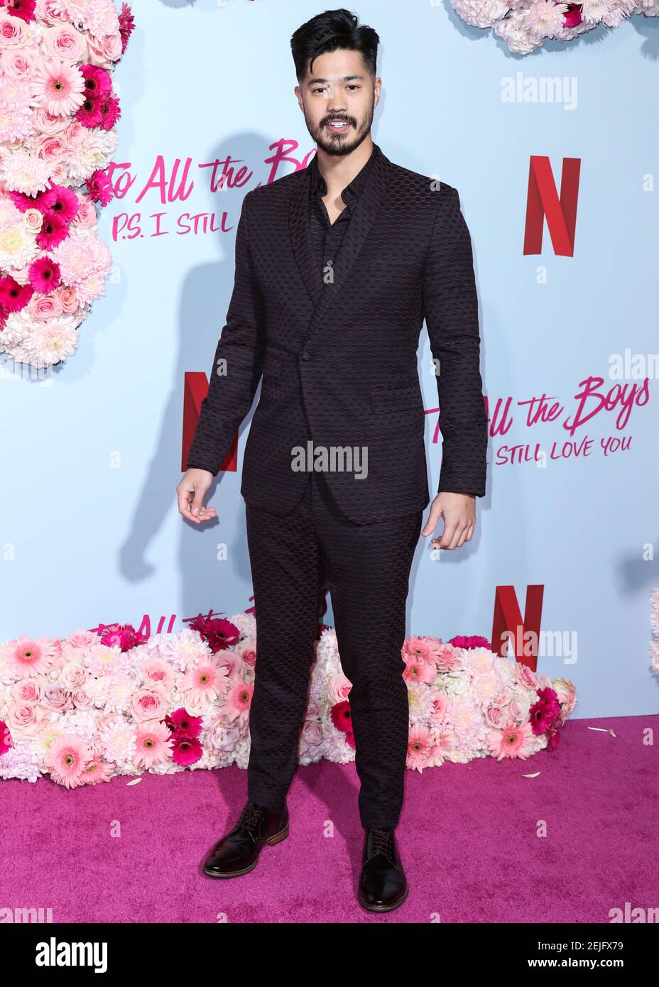 HOLLYWOOD, LOS ANGELES, CALIFORNIA, USA - FEBRUARY 03: Actor Ross ...