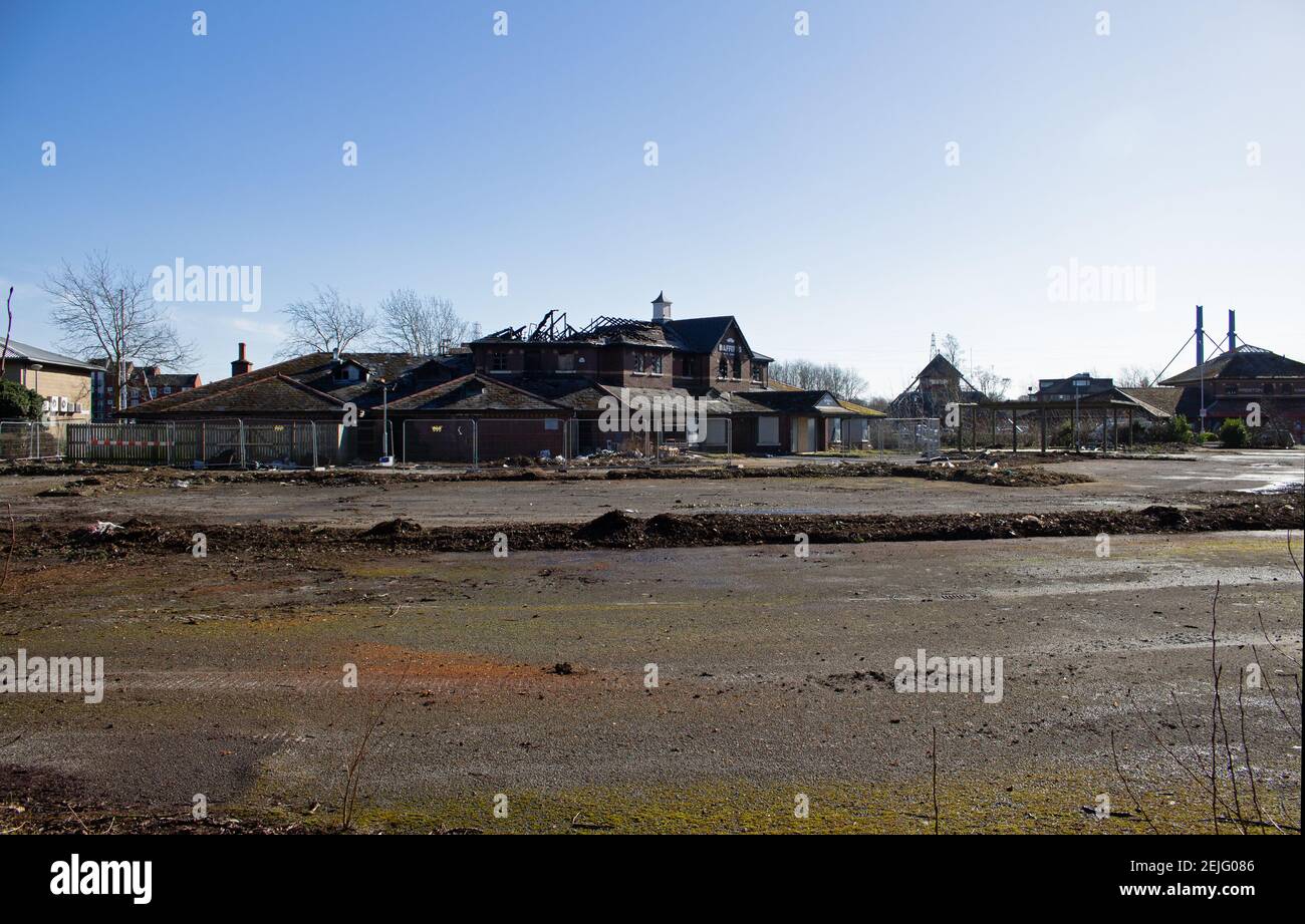 Dockside buildings hi-res stock photography and images - Alamy