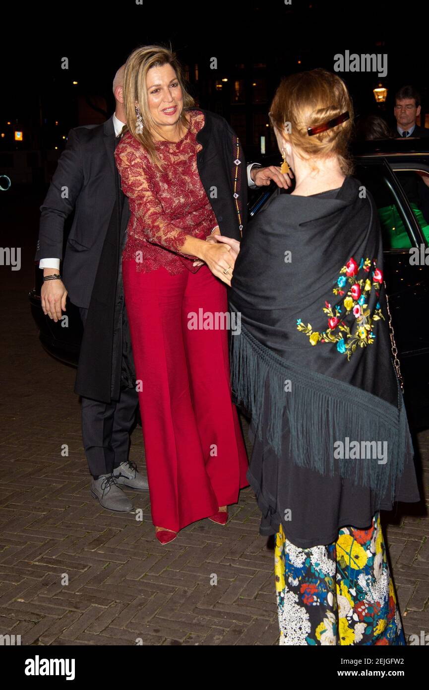 Queen Maxima at the world premiere of Frida by the Dutch National ...