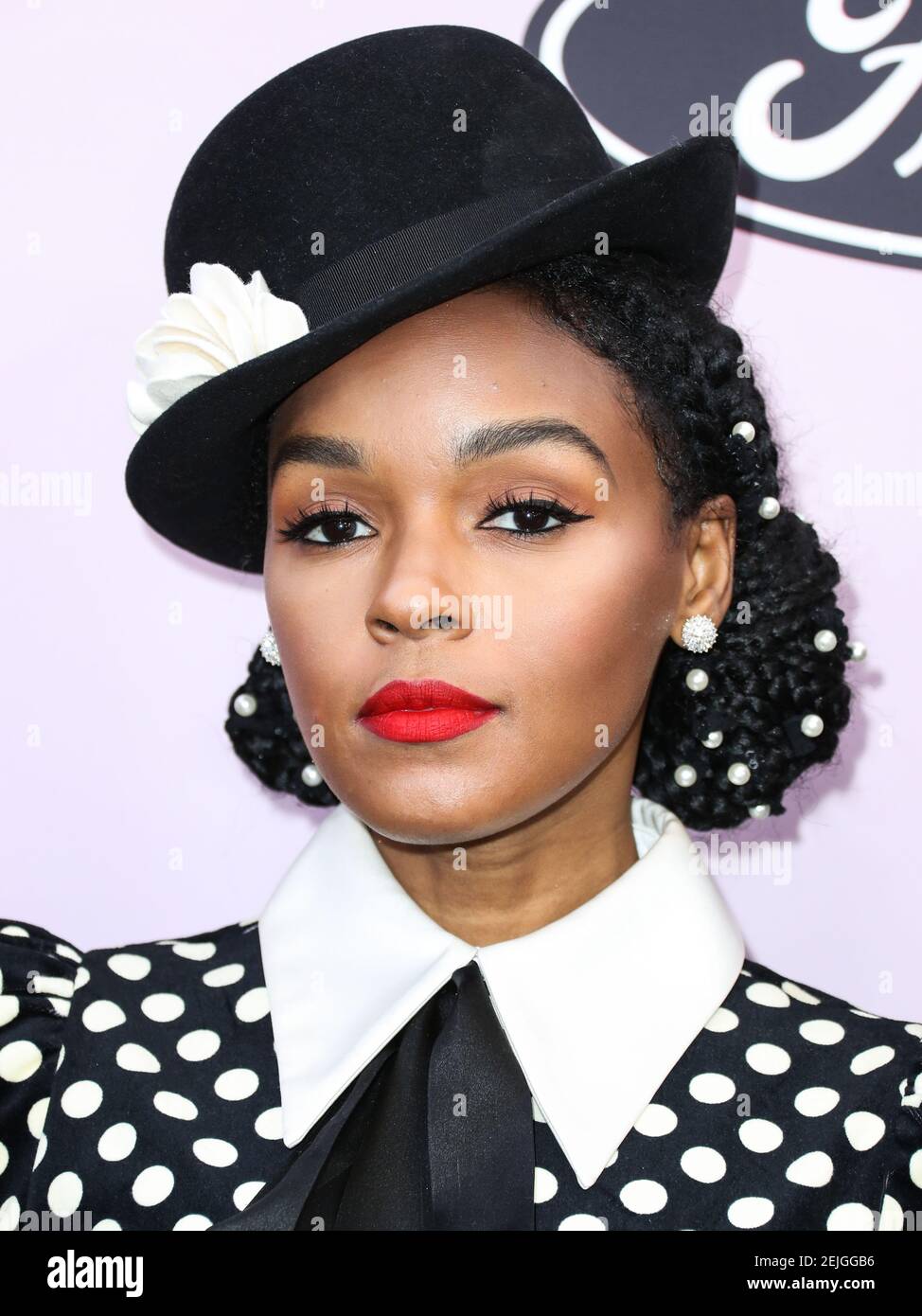 BEVERLY HILLS, LOS ANGELES, CALIFORNIA, USA - FEBRUARY 06: Janelle ...