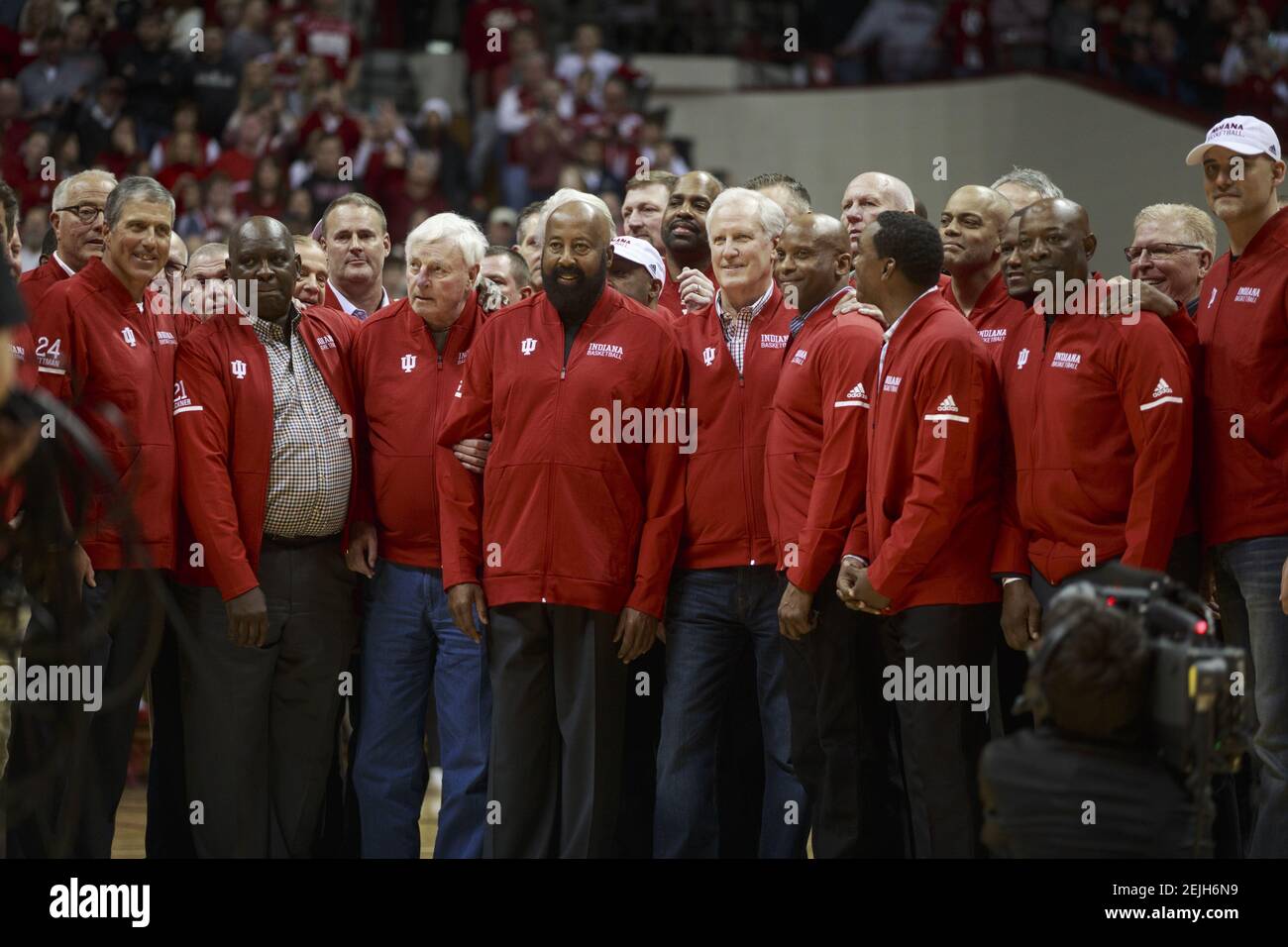 NCAA basketball coach Bob Knight, who took the Indiana Hoosiers to ...